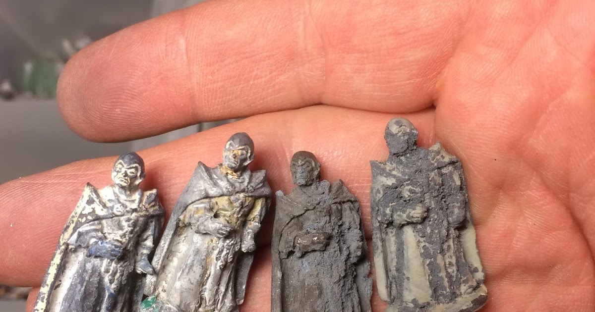 iron mitten: The Terror Of Lead Rot!