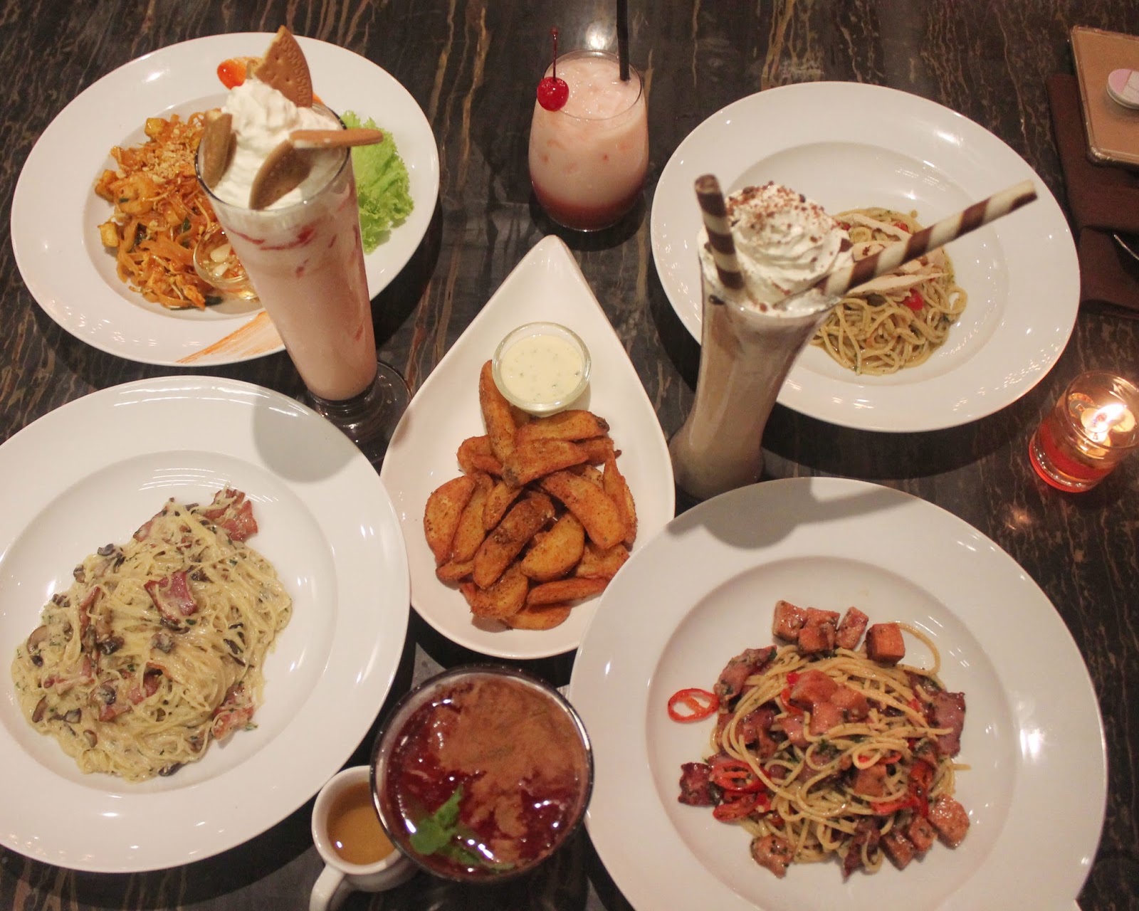 SOCIALITE LOUNGE and BAR (Review)