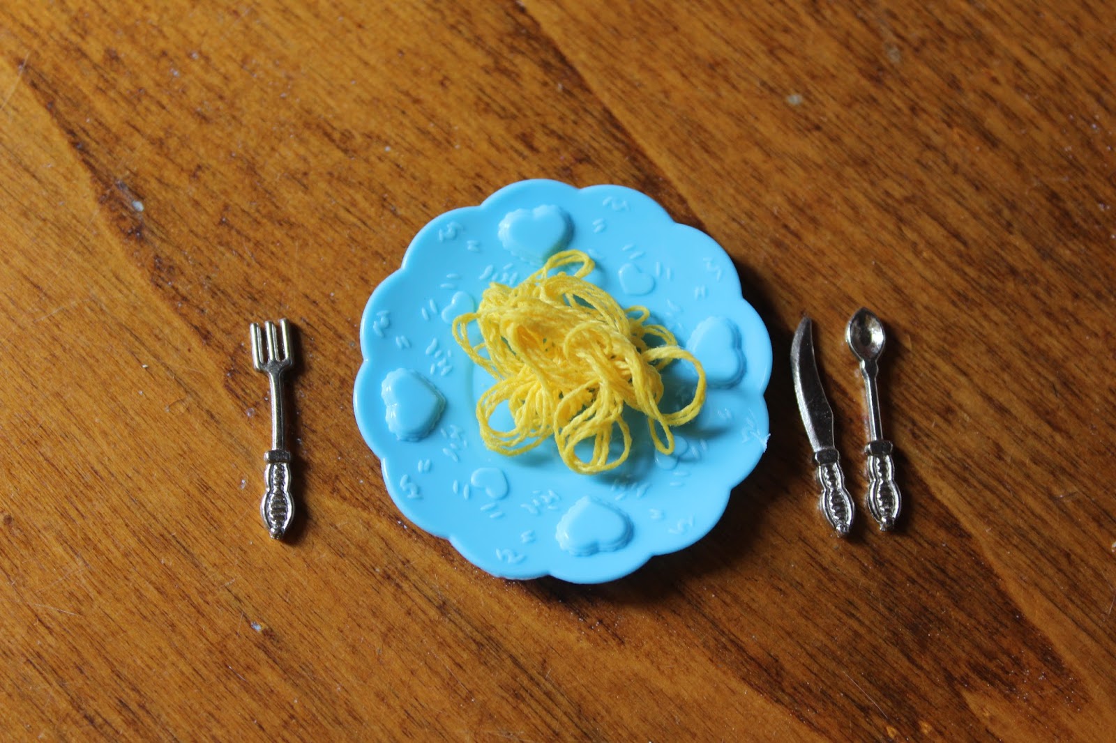 Magica Creatività: Tutorial: Come fare Spaghetti per Barbie How to Make ...