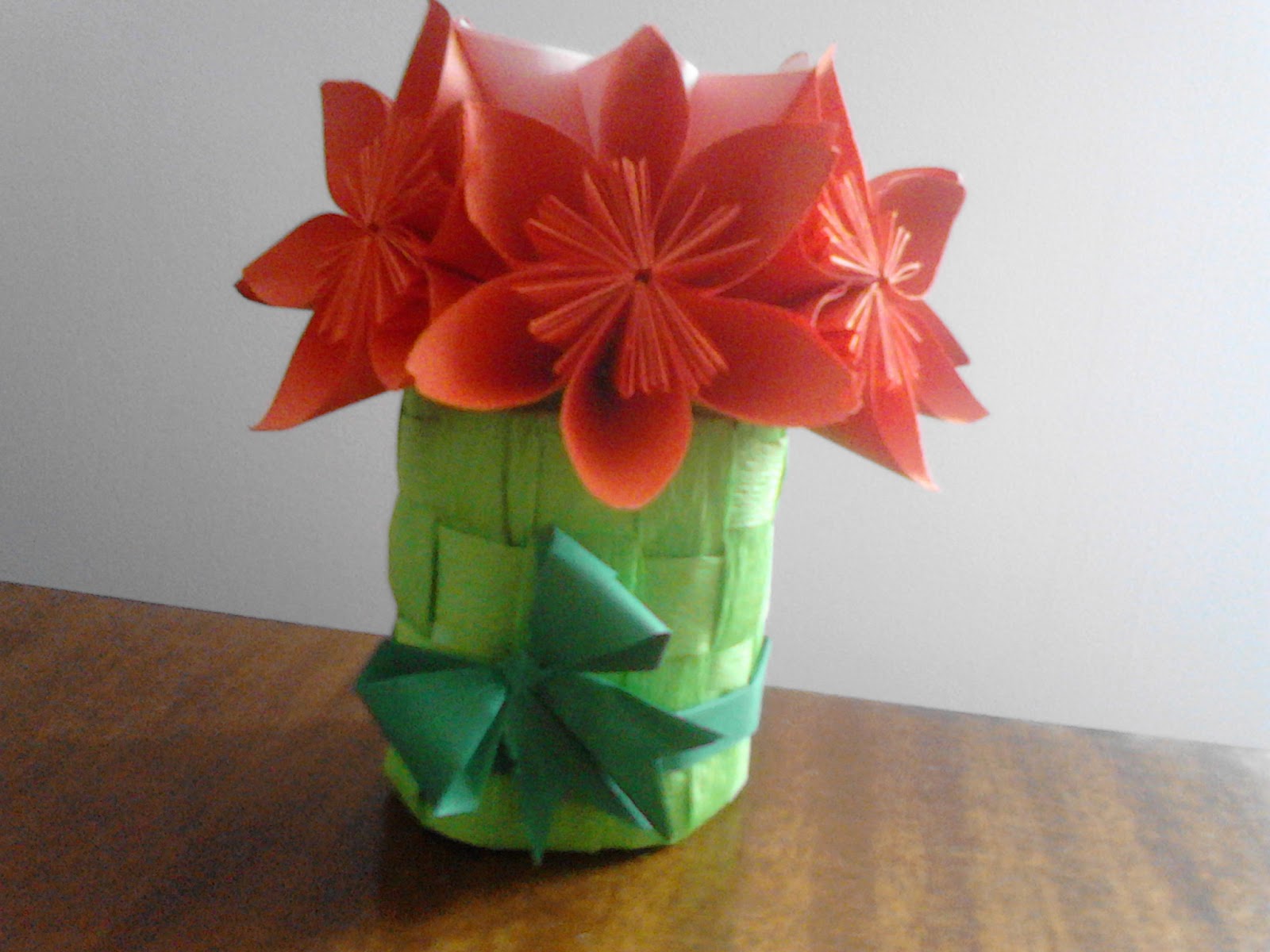 Floraria handmade ... cu flori din hartie: Aranjament flori handmade ...