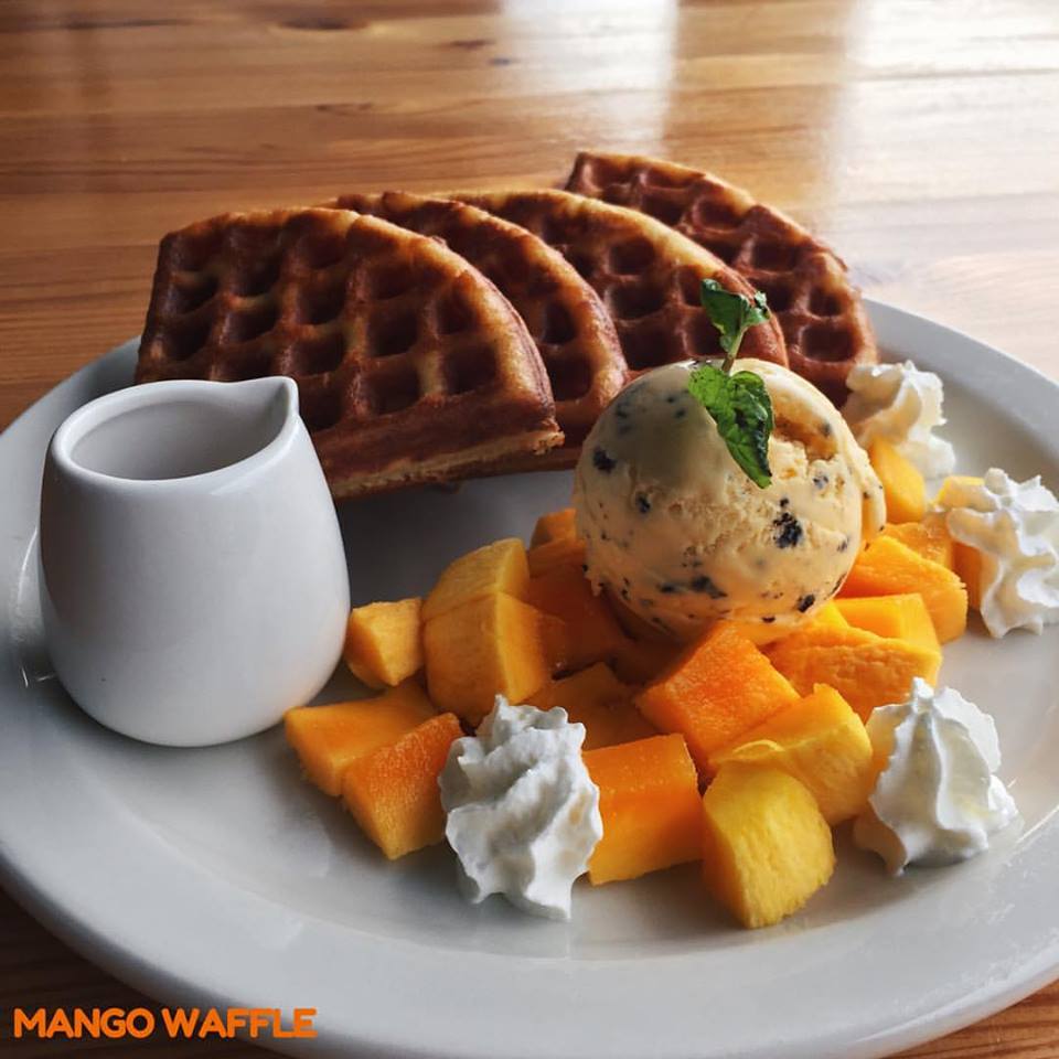 Meet d'Brown Cafe Miri Mango Waffle at Pujut 7 - Miri Food Sharing