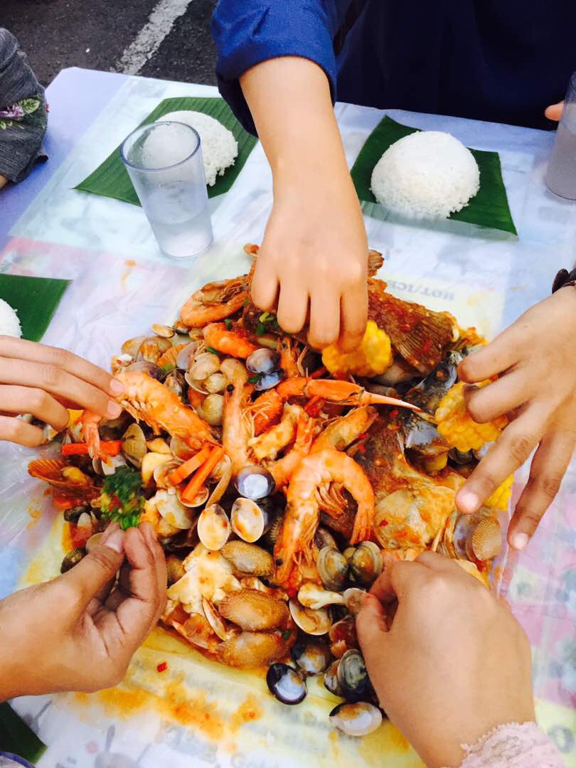 norzaimeemastura.blogspot.com: JOM MAKAN SHELL OUT KAMPUNG BARU