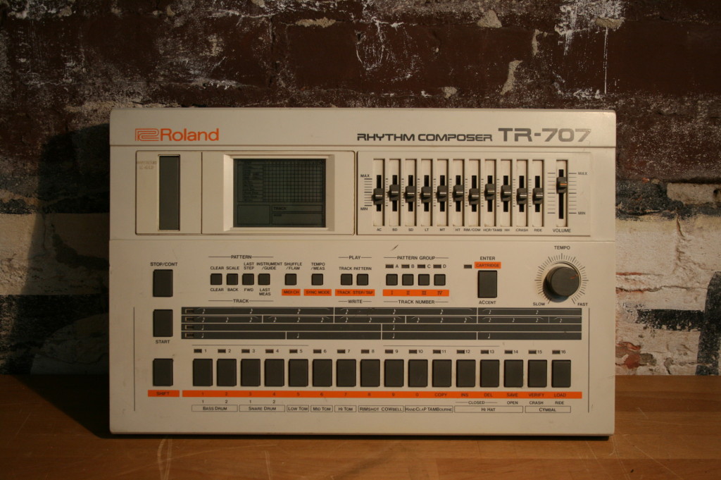 MATRIXSYNTH: Roland TR-707 Rhythm Composer Drum Machine