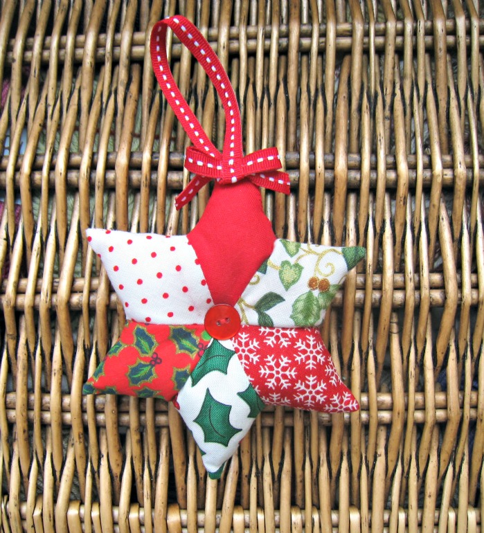 RosMadeMe: Christmas Tutorials Start Here - Chris's Patchwork Decorations