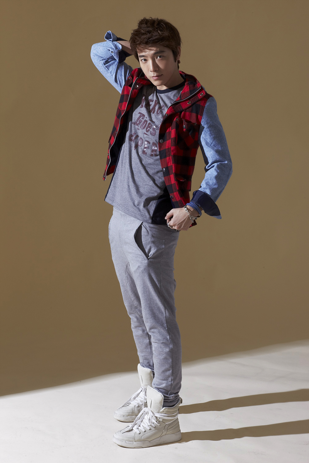 Donghae And Siwon Bench