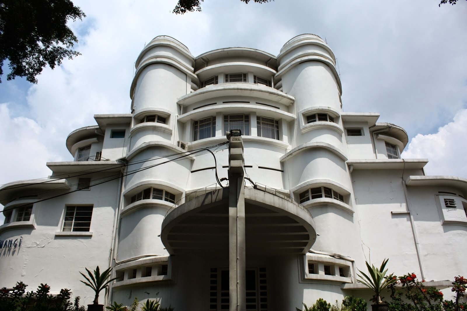 Mengenal Gedung UPI - ISOLA | berbagi berkas