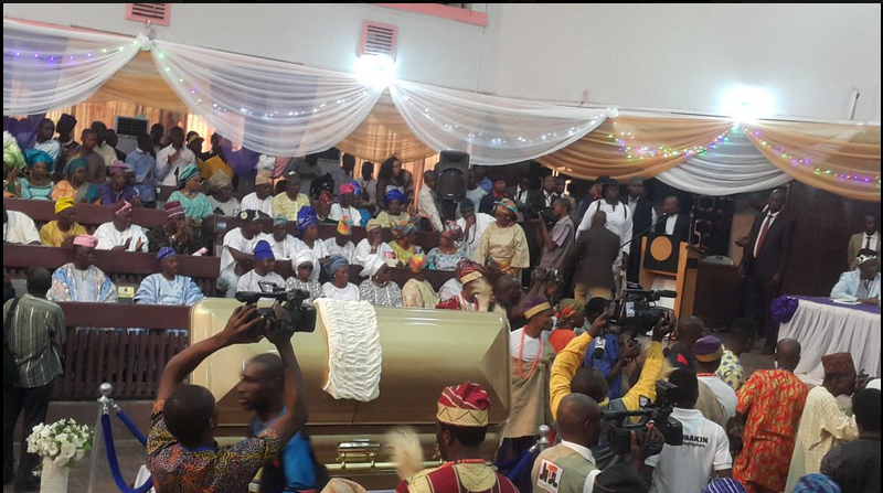 NAIRA NAIJA NEWS - NIGERIA: Exclusive Photos From The Burial Ceremony ...