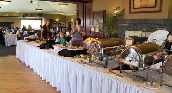 Brunch With Us: Lynx Ridge Golf Course Lounge & Restaurant
