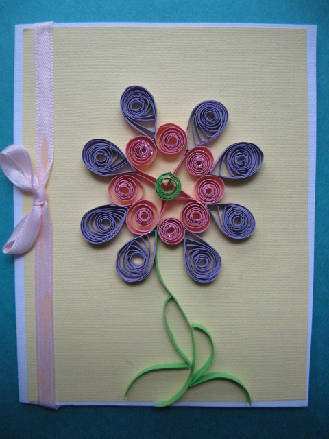 Petite Darlings: Quilled flowers card
