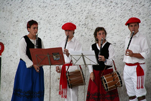 Dando la nota: Música tradicional en España. Agrupaciones instrumentales.
