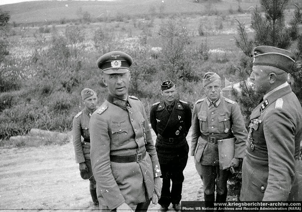 NAZI JERMAN: Koleksi Foto Karya SS-Kriegsberichter Anton August Ahrens