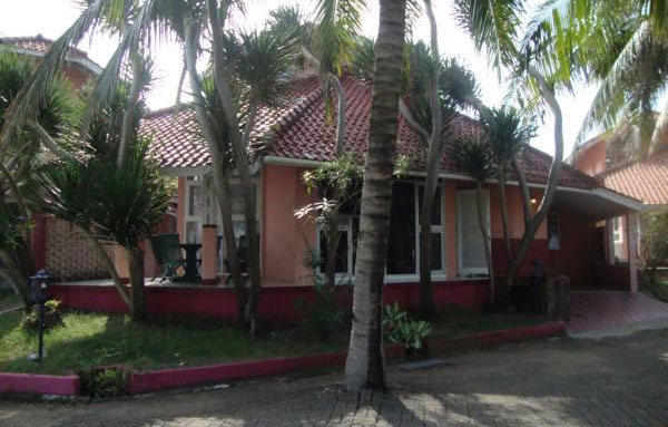 Pusat Info Villa: Villa Murah Di Anyer, Pinggir Pantai Daftar villa ...