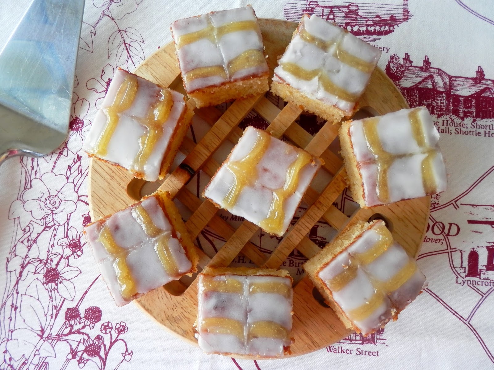 Pablo Neruda | Lemon Curd Delights