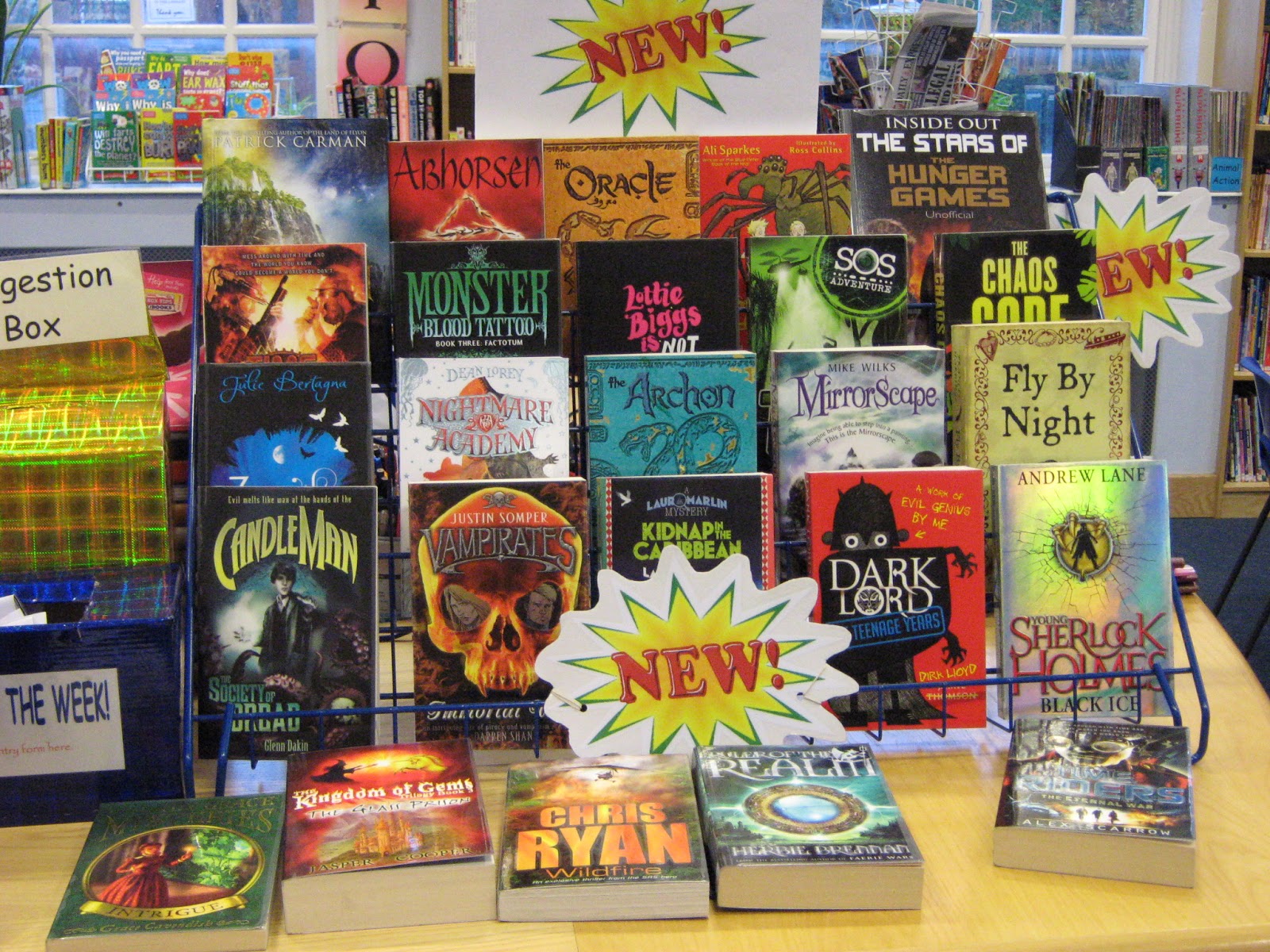 Ravensbourne School Library: Book Displays