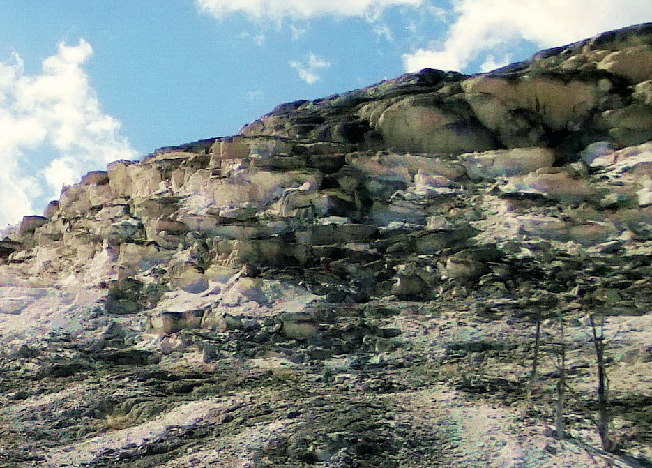 Focusing On Travel : Yellowstone: Mammoth Hot Springs are Really Cool ...