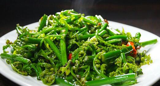 RESEP MASAKAN MELAYU DAN MINANG: TUMIS PAKIS