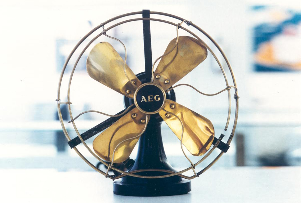 Contextual Studies in Product/ Spatial Design 2015-2016: Peter Behrens ...