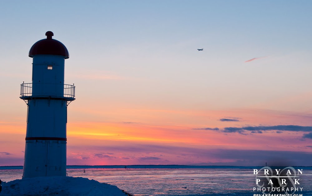 BRYAN PARK PHOTOGRAPHY: Lachine lighthouse And Flying Jet Plane