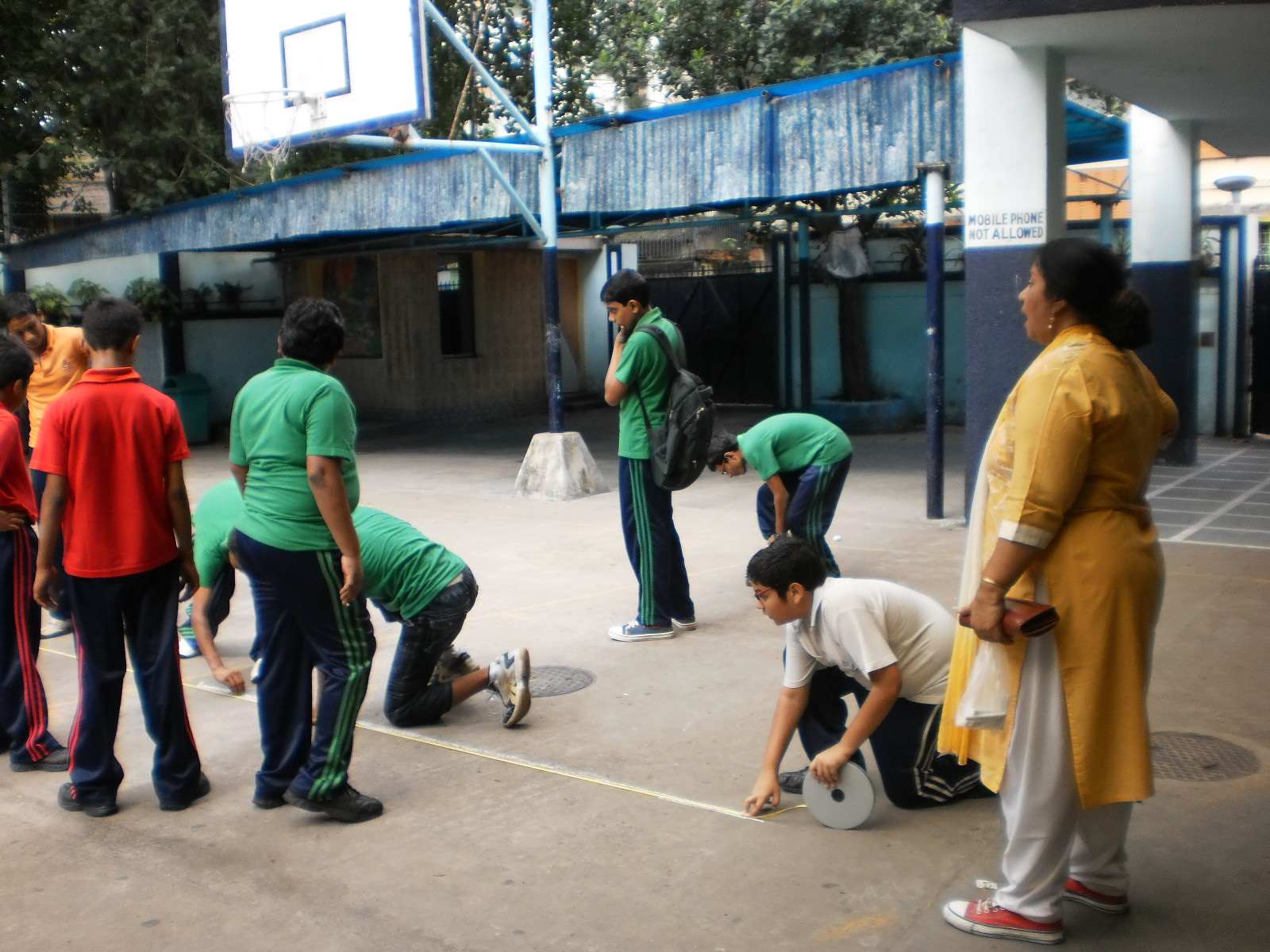 Days of School: Awesome Throwball Competition
