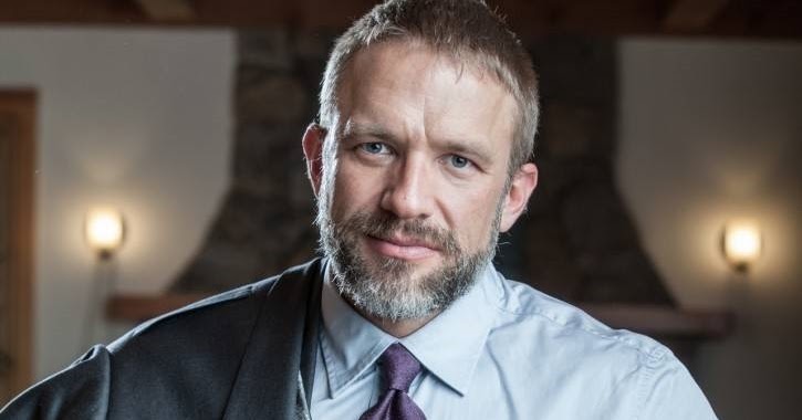 Its An Ear Thing: Dirk Caber 1