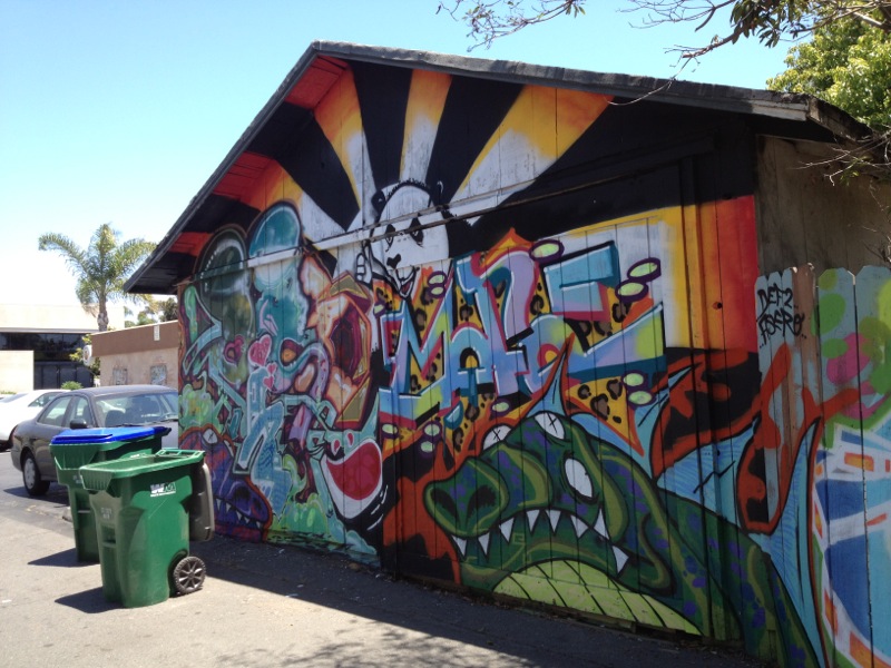 MELROSEandFAIRFAX: The Carlsbad Free (Graffiti) Library