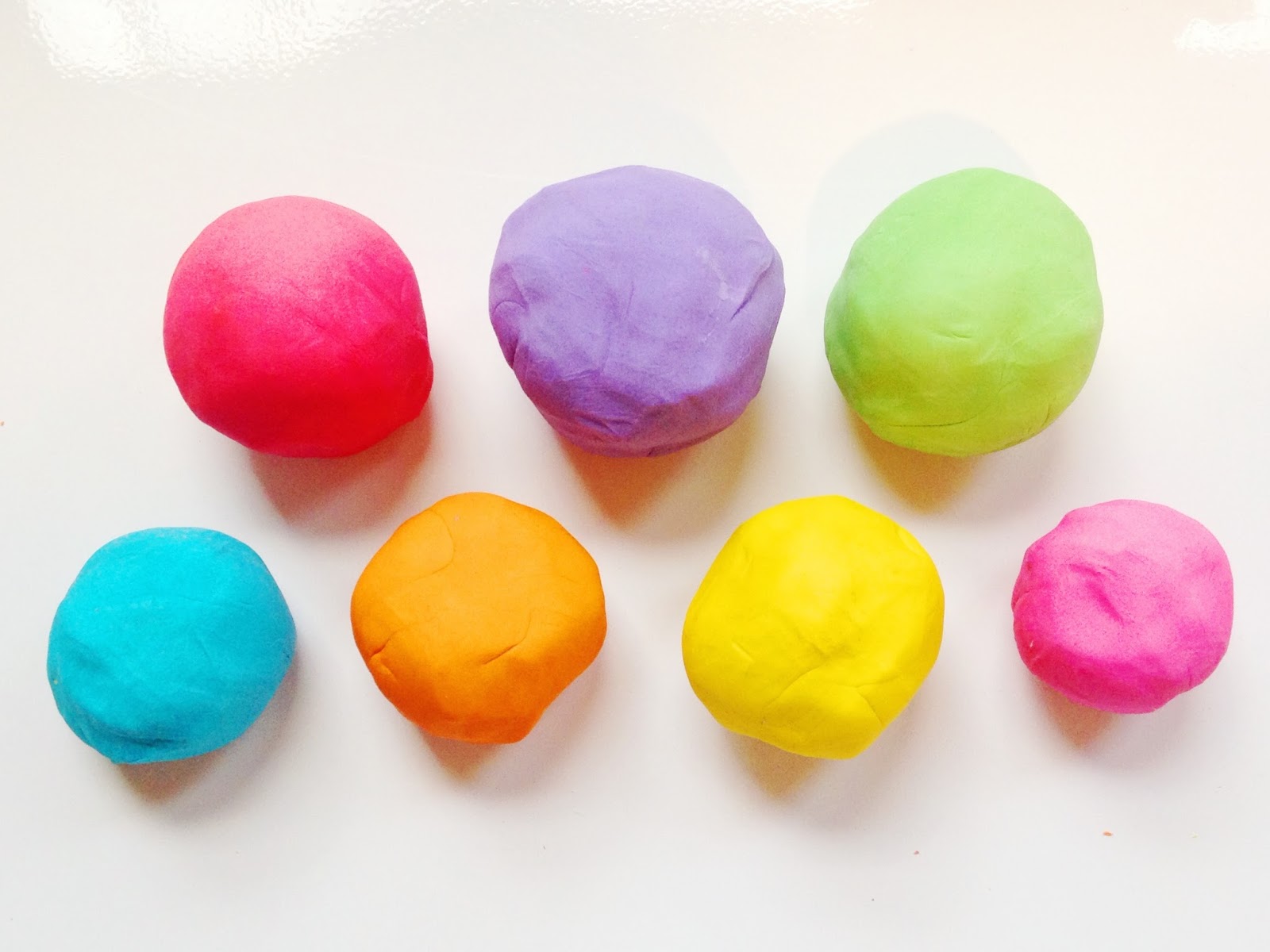 Tia Paula: Massinha de modelar fofinha e cheirosa