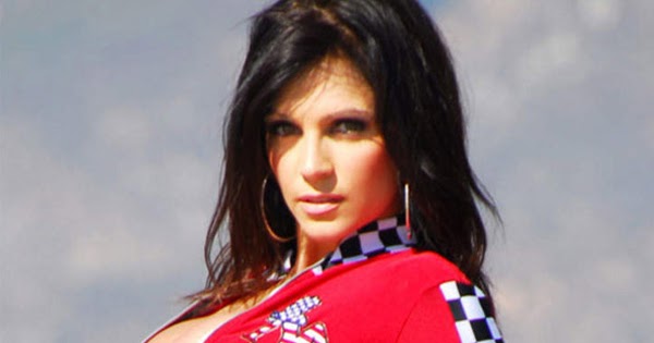 WikiBellas: Denise Milani | Biography