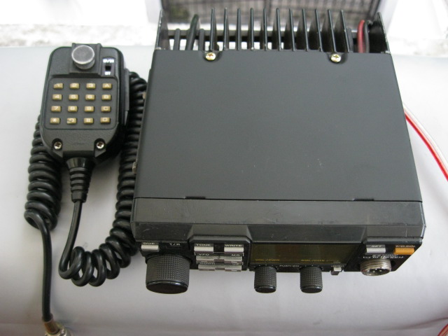 dbest-radio: icom IC-28H terjual