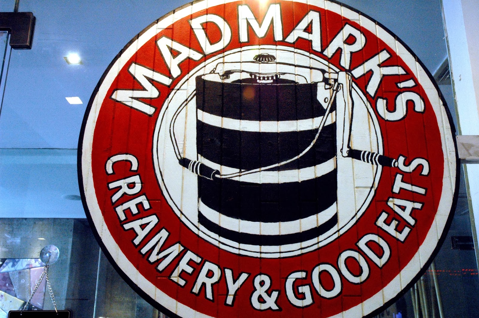 DUDE FOR FOOD: Mad Mark's Creamery & Good Eats: Awesome Ice Cream And ...