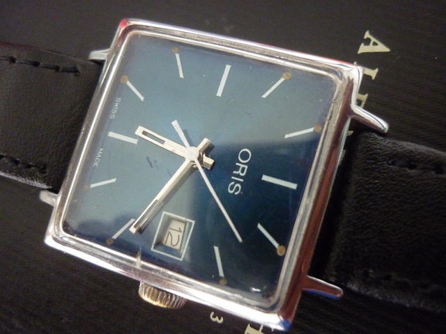 JAM OTAI. VINTAGE WATCHES: RARE ORIS SQUARE BLUE.....SOLD