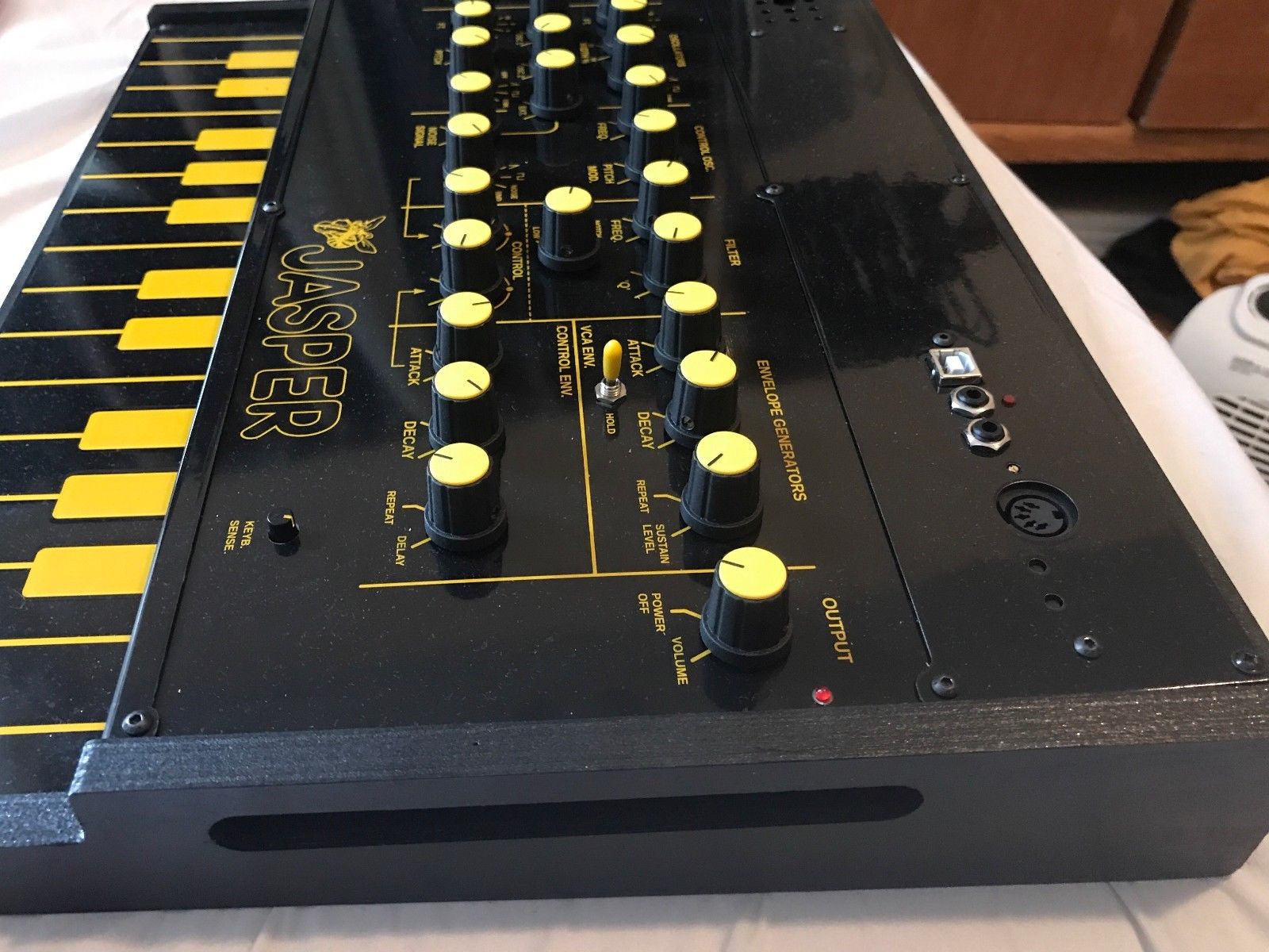 MATRIXSYNTH: Jasper EDP Wasp Special Synthesizer Clone