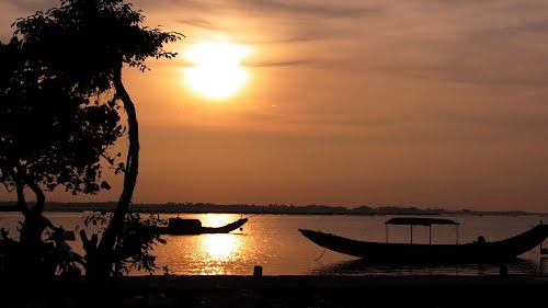 Chieu Tren Pha Tam Giang (Tran Thien Thanh) - Le Uyen & Thien Kim ...