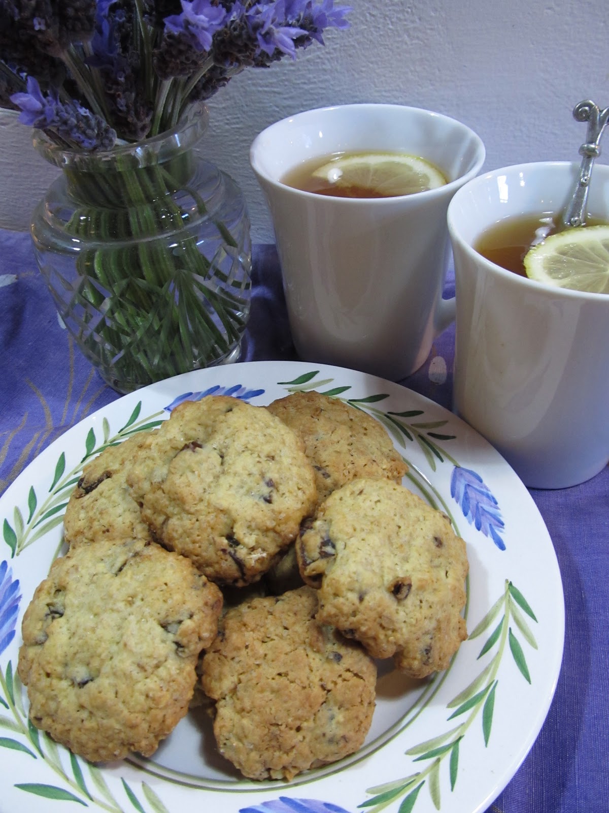 arthurandsage: Date Biscuits