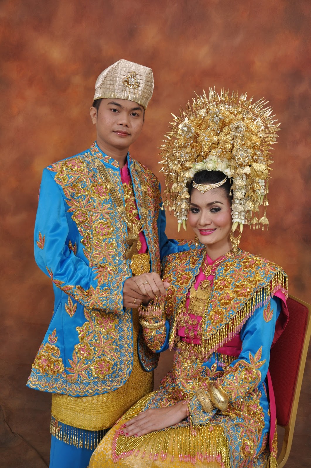 PELAMINAN MINANG: Beberapa contoh sunting