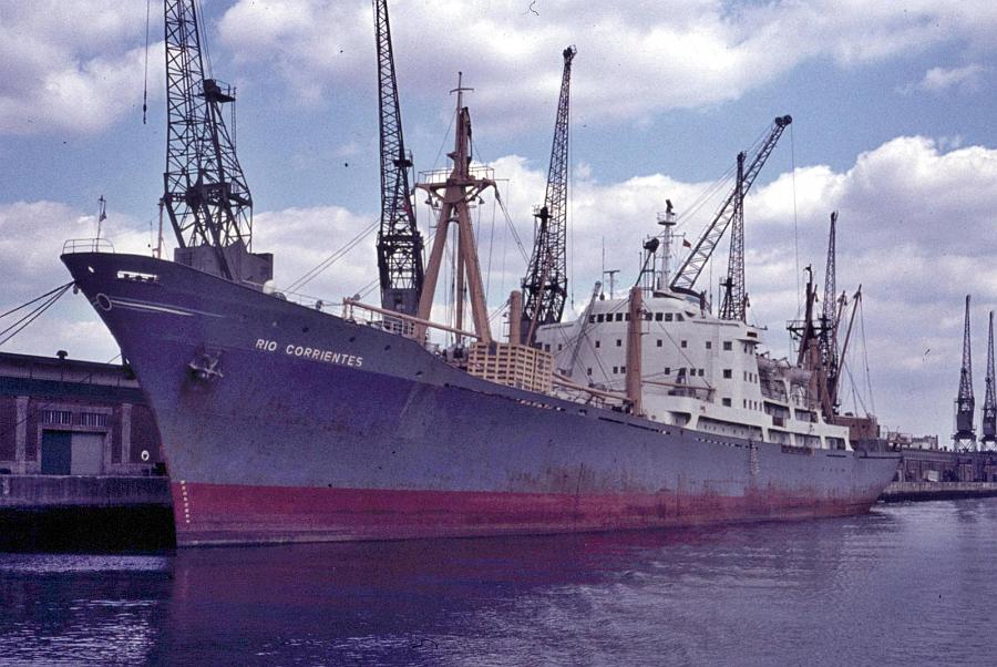 E.L.M.A. Presente: RIO CORRIENTES EN EL MAR DEL NORTE por ANDRES CORNEJO