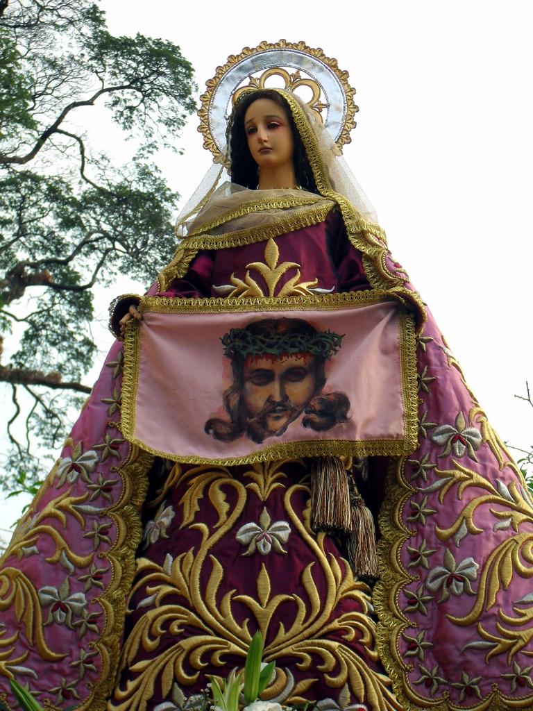 BREVIÁRIO: SANTA VERÔNICA - A MULHER QUE ENXUGOU O ROSTO DE CRISTO