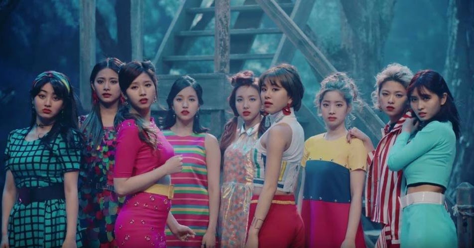 La nueva canción de "TWICE" está recibiendo comentarios negativos por parte del público ...