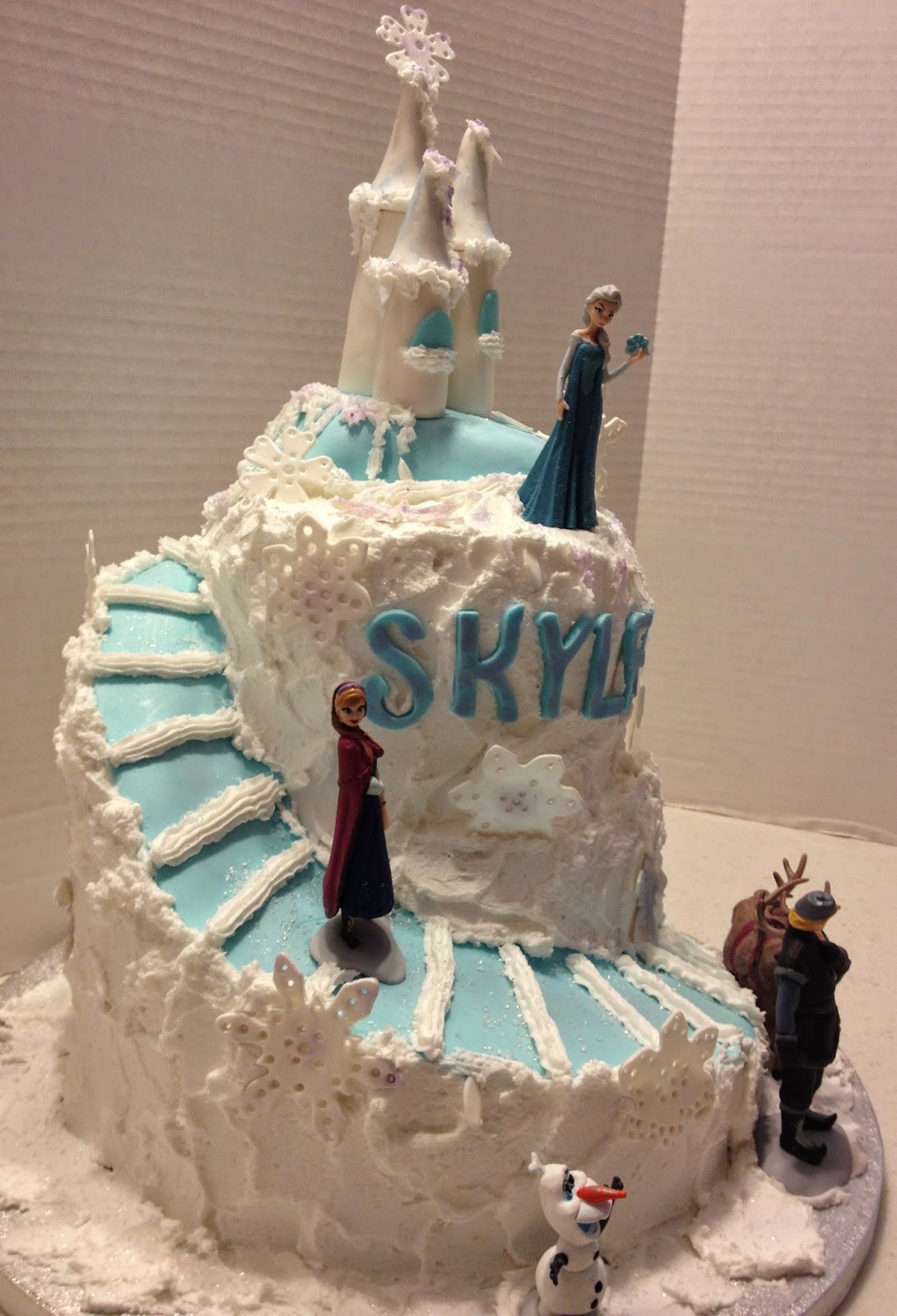 MaryMel Cakes: 'FROZEN' themed 6th Birthday