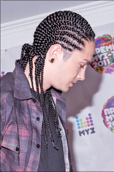 TOM KAULITZ: perfect side profile