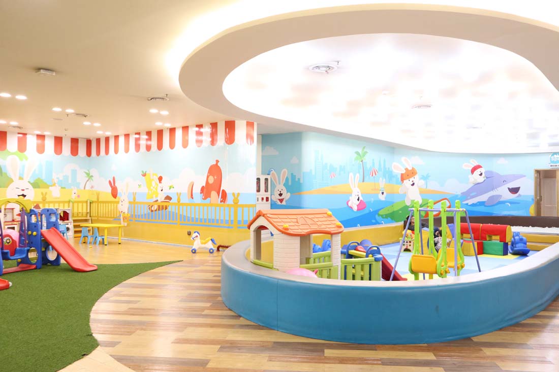 Review Playground Miniapolis Pakuwon Mall Surabaya - Riska Ngilan