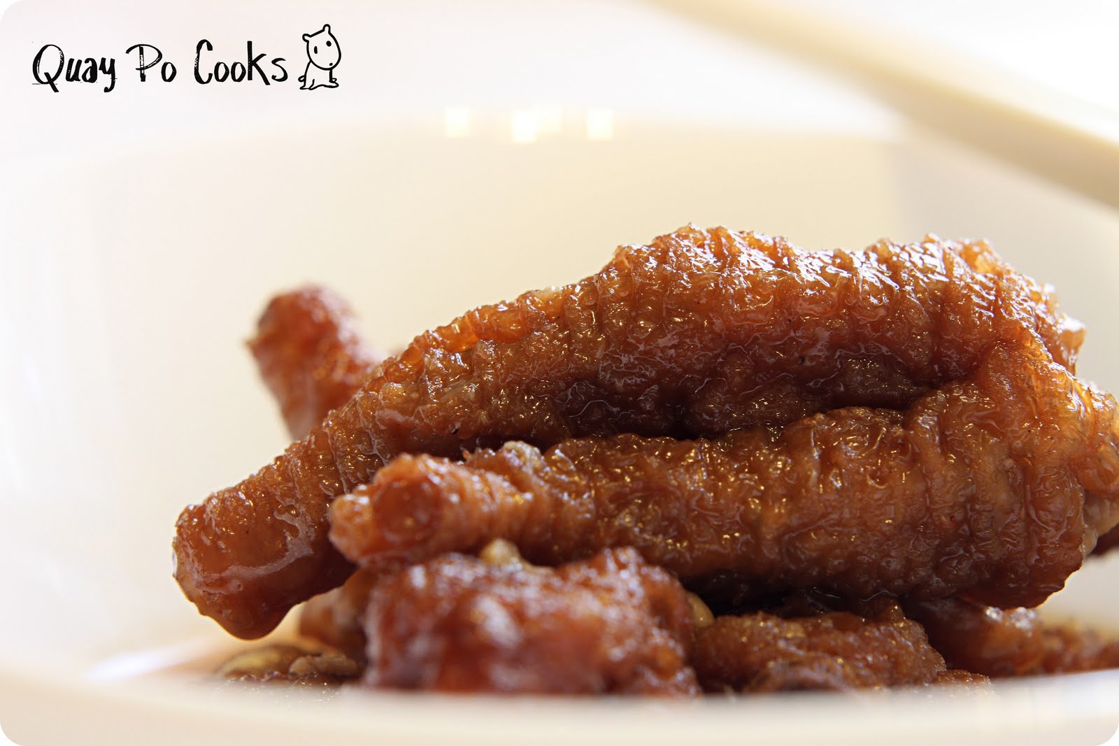 Quay Po Cooks: My mum's stew chicken feet for the Birthday boy