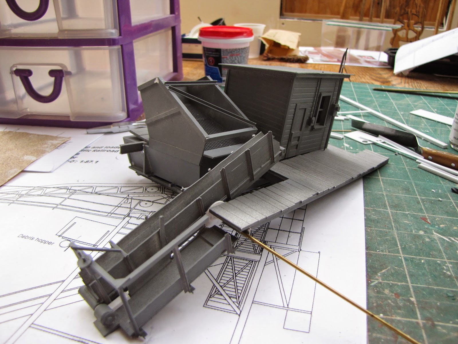 Tom Yorke Custom Model Building: A Sugar Beet Loader - A Custom Model