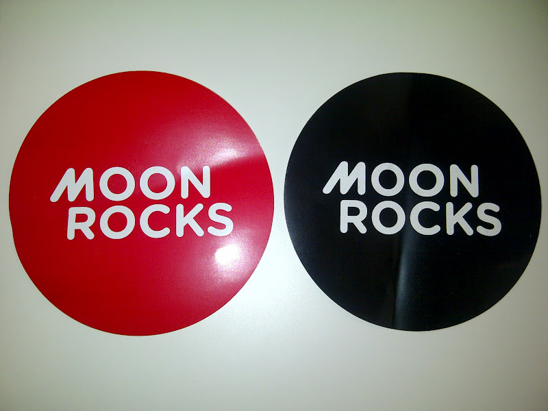 maría ortiz: Moonrocks' new logo