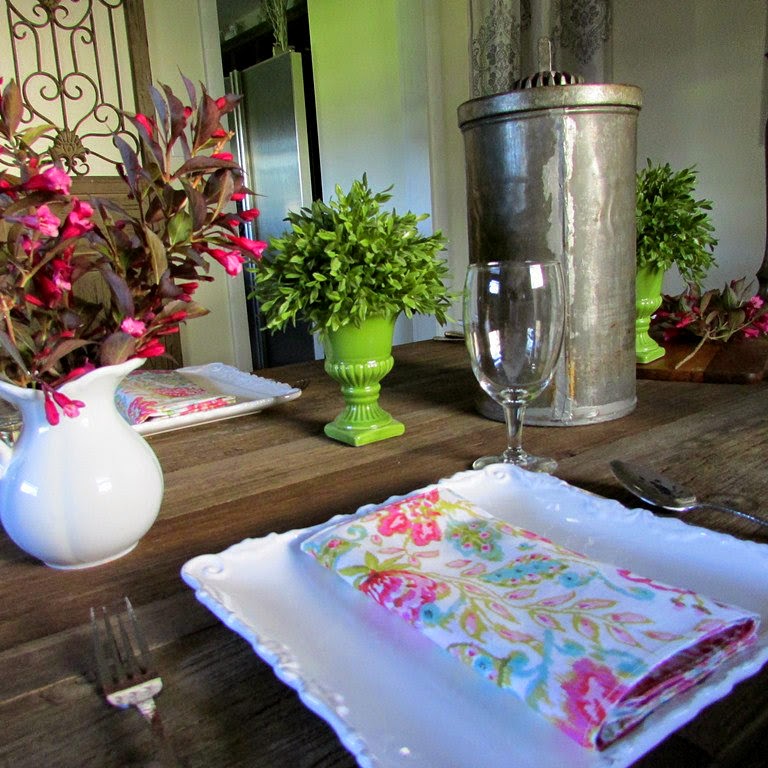 Table for 4 Rustic Style | Rustic & Refined