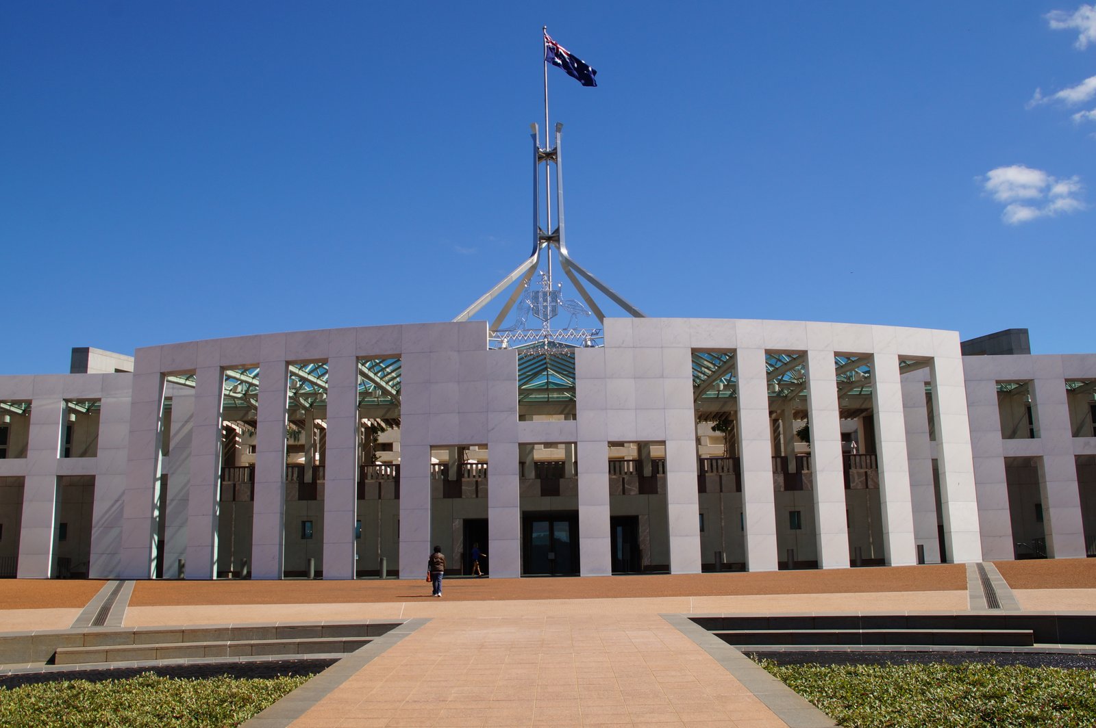 Magi and Sam: Canberra, Australia's Capital City, Old and New ...