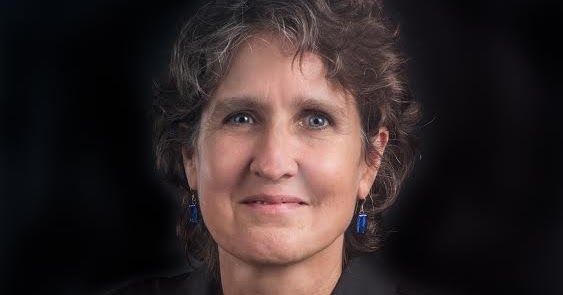 The View from Sandieland: The Path of Presence with Synthia Andrews