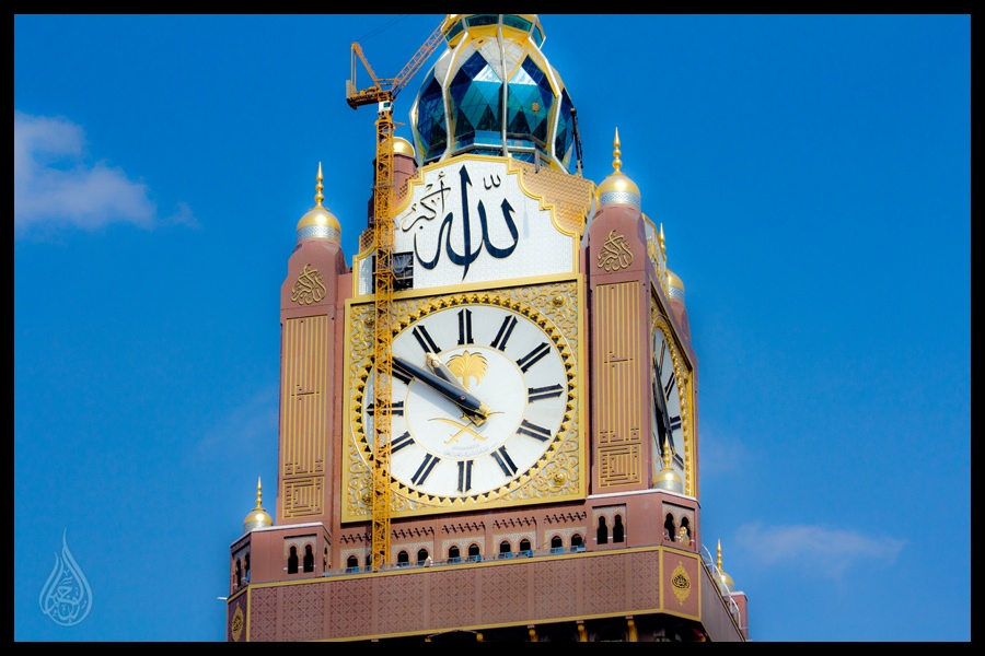 PrECiouS MomEnTs To sHaRE: ..:: JaM GerGasi di BuMi Makkah