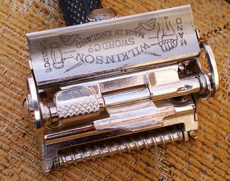 STEFANO'S VINTAGE & RETRO: Wilkinson Sword Empire Razor set