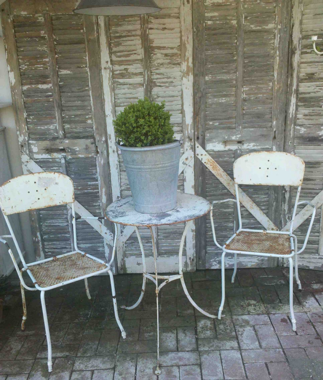 ATELIER DE CAMPAGNE: A Day in the Country: CONTAINER SALE!!!