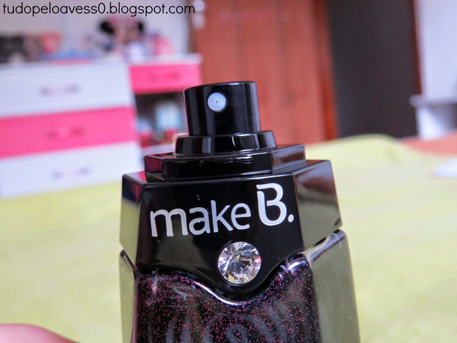 Tudo pelo Av&ss0: Review: Colônia Make B. Universe